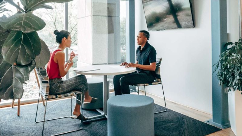 7 Types of Meeting Room Layouts | Robin