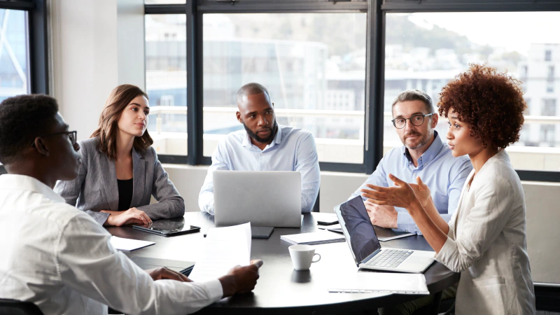 6 Advantages of Conference Room Schedule Displays | Robin