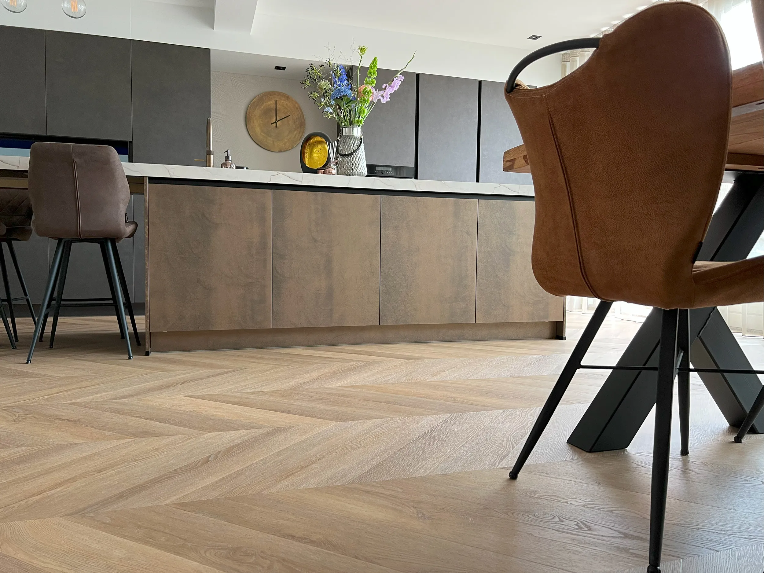Hongaarse punt Rosmalen - Hongaarse punt vloer gerealiseerd en badkamer ...