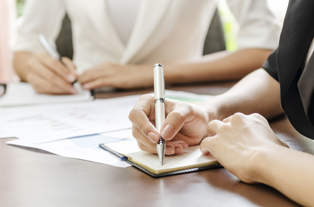 How to Structure Your Meeting Notes Like a Pro