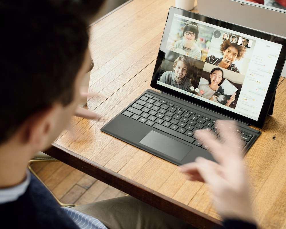 What is a Remote Closer (and How To Become One)?