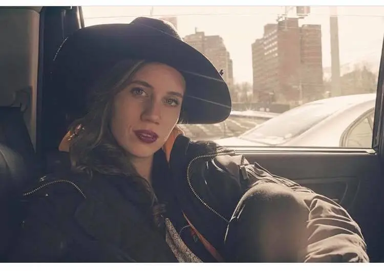 Backstage With: Emily Keating | IndieFlow