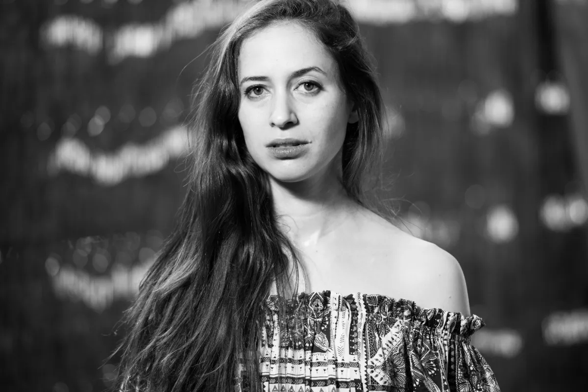 Backstage with: Tali Rubinstein | IndieFlow