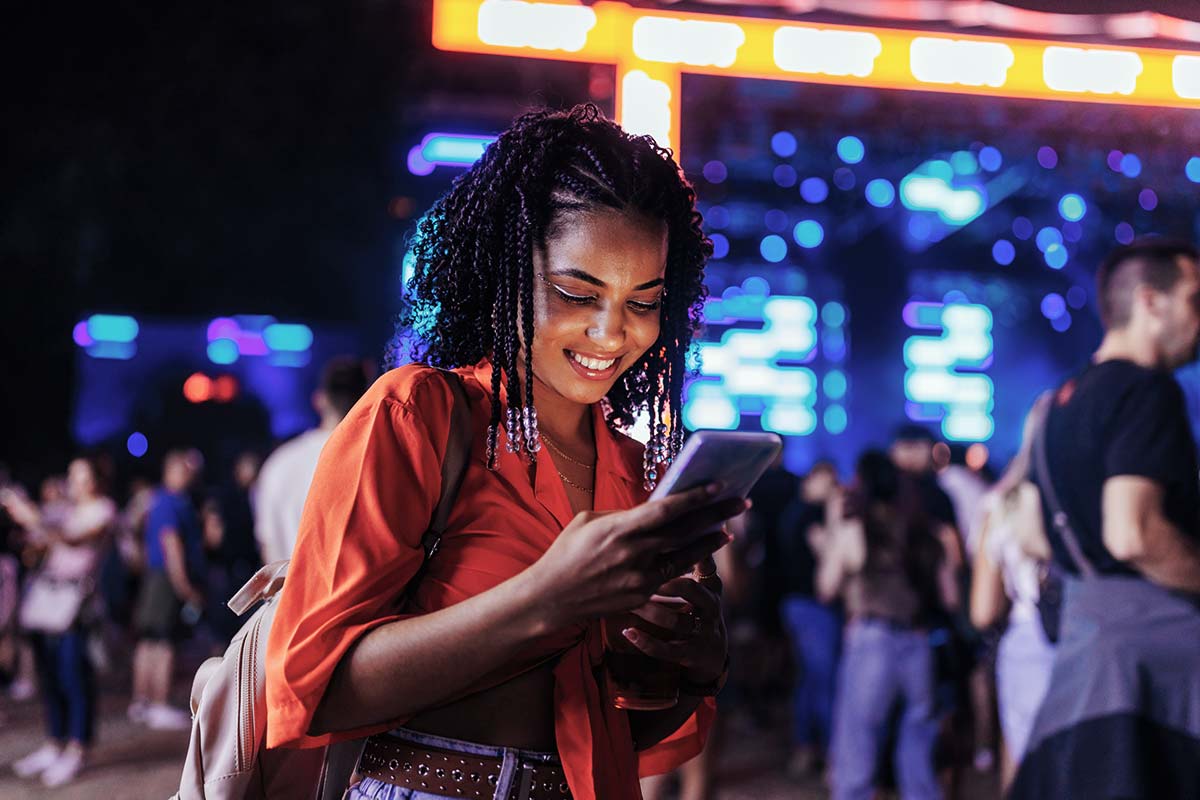 Mobile Technology: Benefits and Utilization in Events | StaffConnect