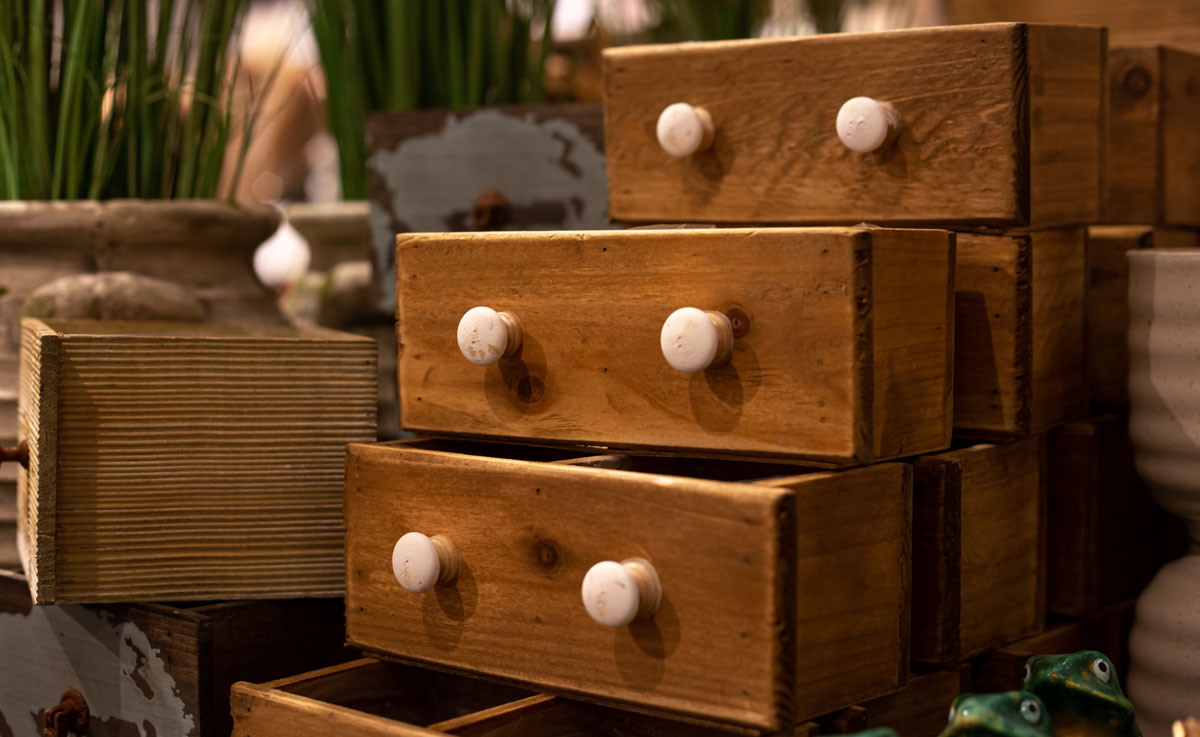 A Plastic-Free Home: Reducing Waste with Reusable Red Cedar Storage