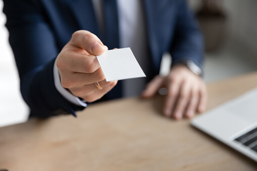 10 Business Card Mistakes To Avoid At All Costs in 2024