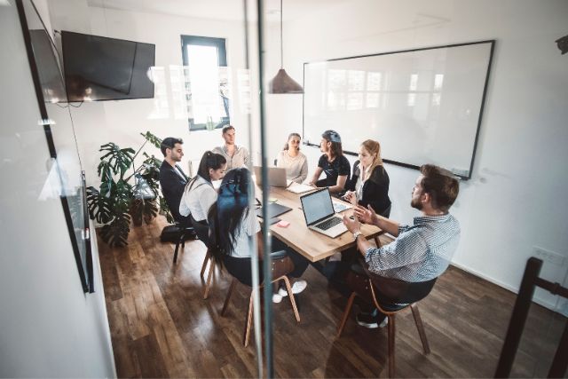 How to develop a resource management plan in 2024