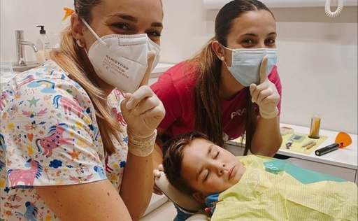 Odontopediatría: ¿Cuándo hacer la primera visita al dentista con niños ...