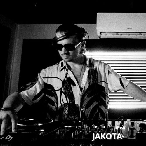 STEREO | Mix of Music, Cocktails & Dining | Covent Garden London