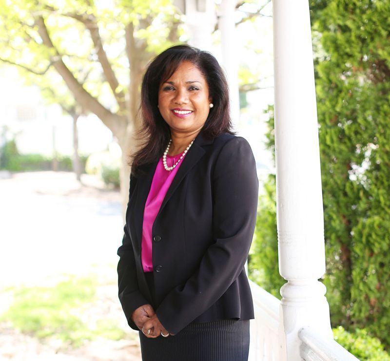 Shop and Dine at Goose Creek Village