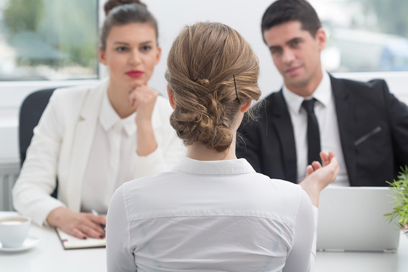 12 Top Paralegal Interview Questions to Ask