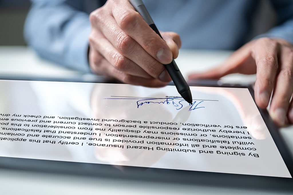 Electronic Signatures for Lawyers: All You Need to Know