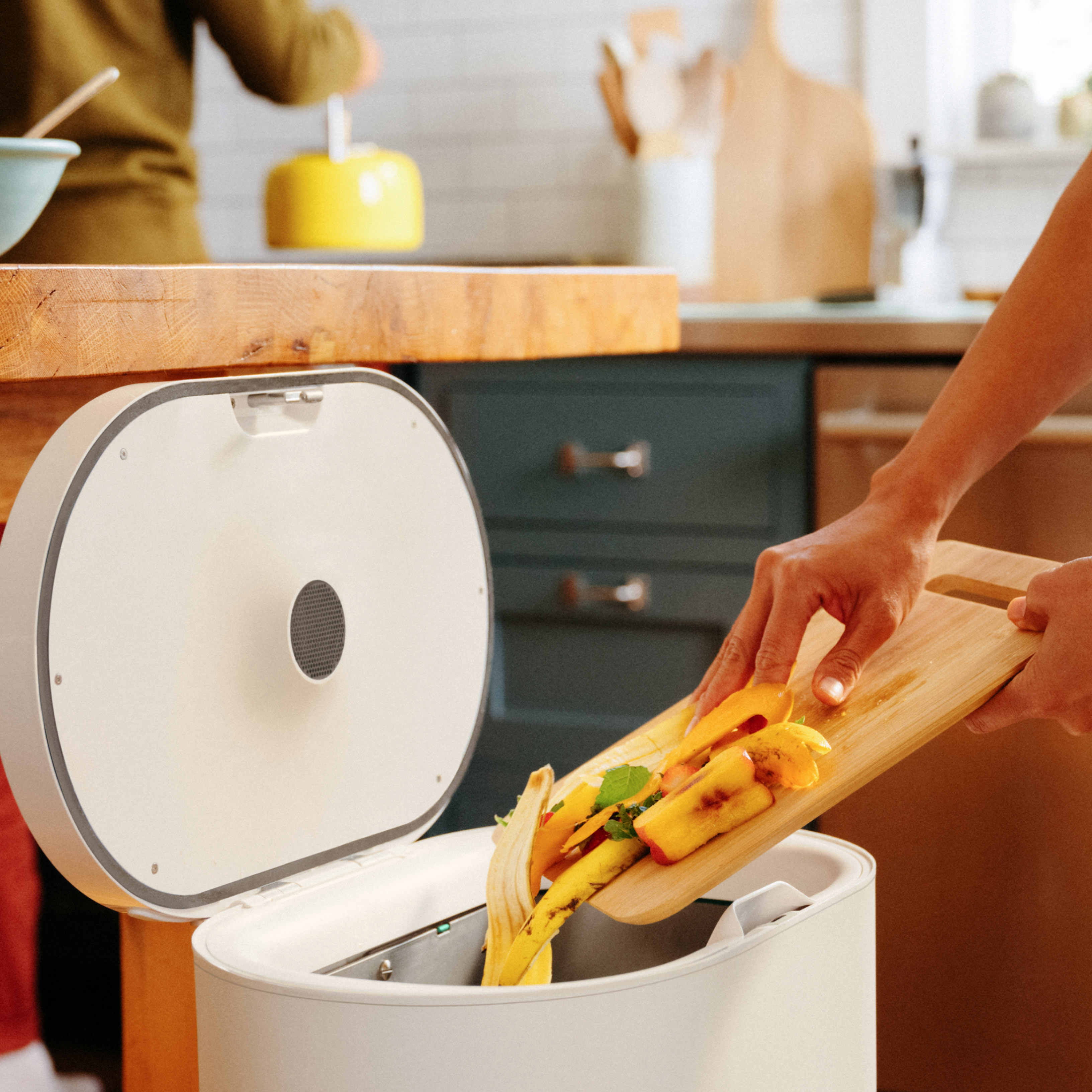 Ultimate Mill Kitchen Bin Review: Your New Must-Have?