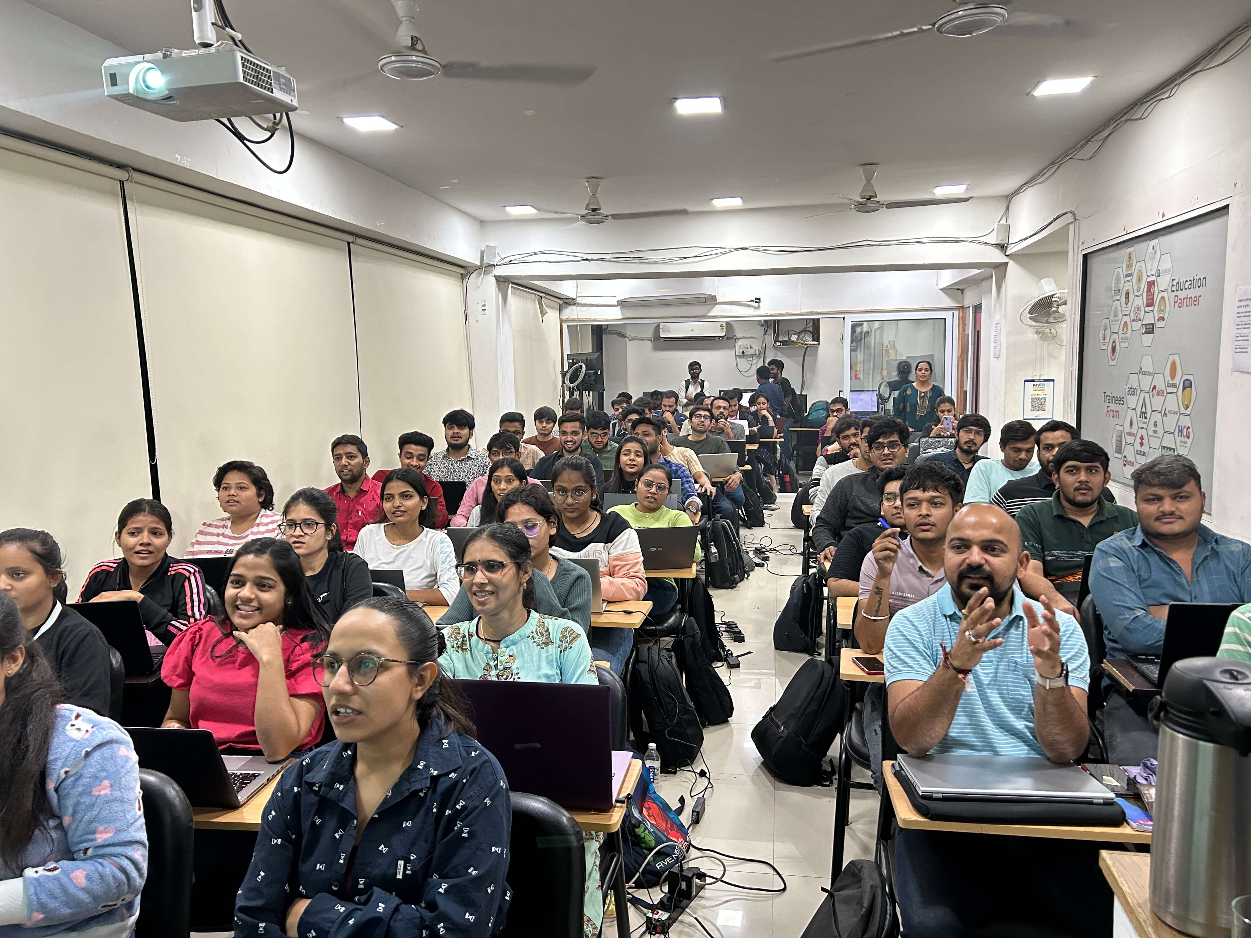 6 Best Digital Marketing Courses in Vadodara - 2024 | IIDE