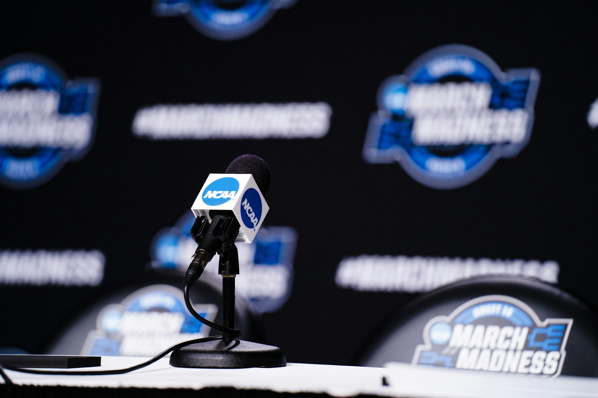 March Madness Marketing: A Slam Dunk Strategy - PHENYX