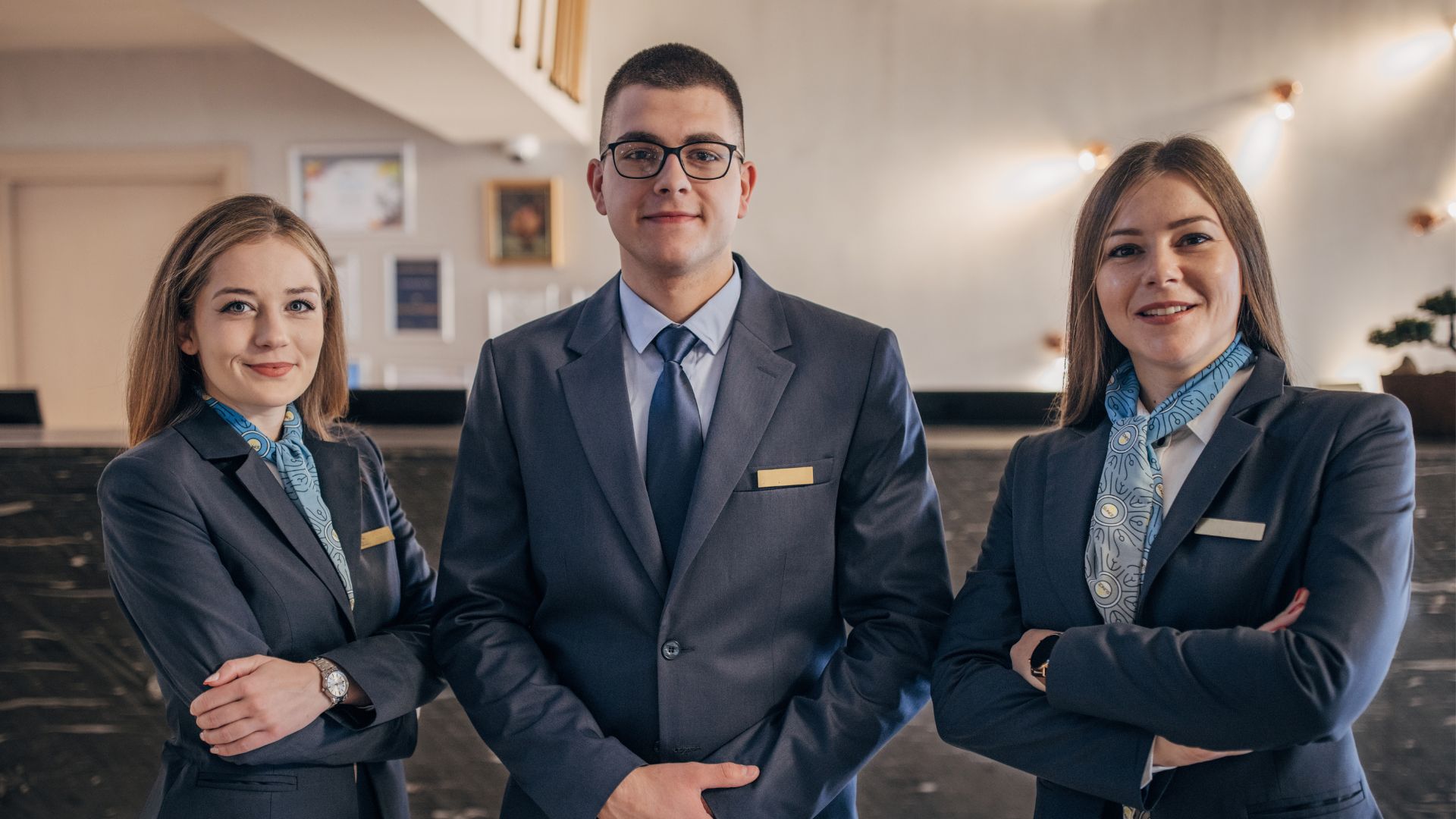 3 proven strategies to create a high performing team in a deskless ...