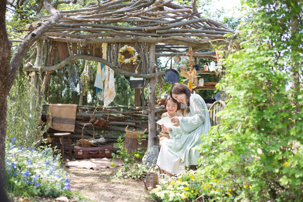 THETA, a 360-degree camera, is great for interior design work and outdoor fun as well! l ...