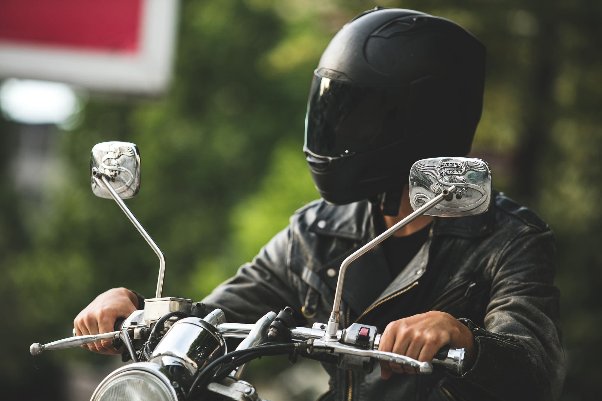 VOOM’s 2022 Guide for Bluetooth Motorcycle Helmets | VOOM