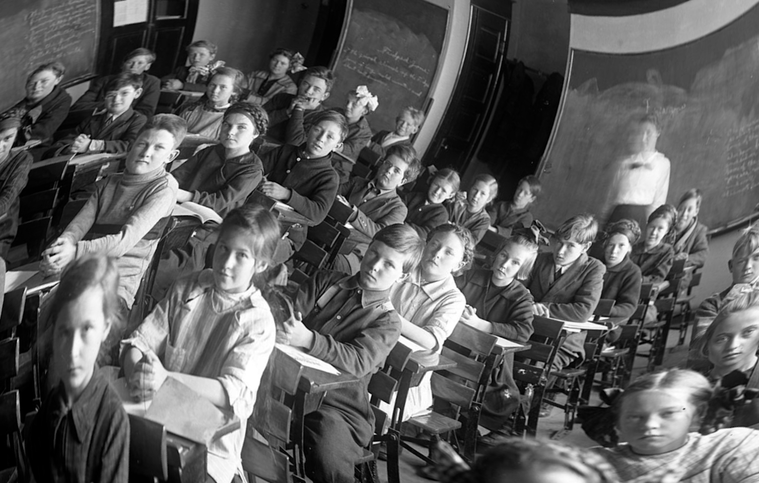 Applied Symbolism: Chaos and the Classroom Experience - The Symbolic World