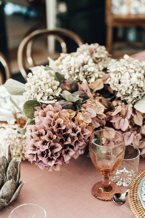 How to set the perfect dinner table | Stories