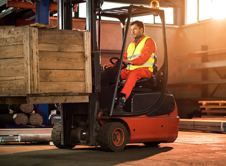 Tout savoir sur le CACES ® : certification d'aptitude à la