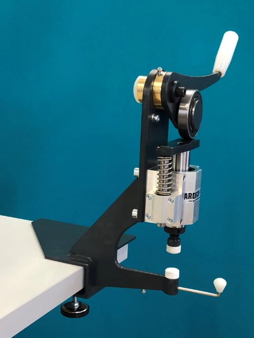 Ardecoplus | Prensa manual de cremallera