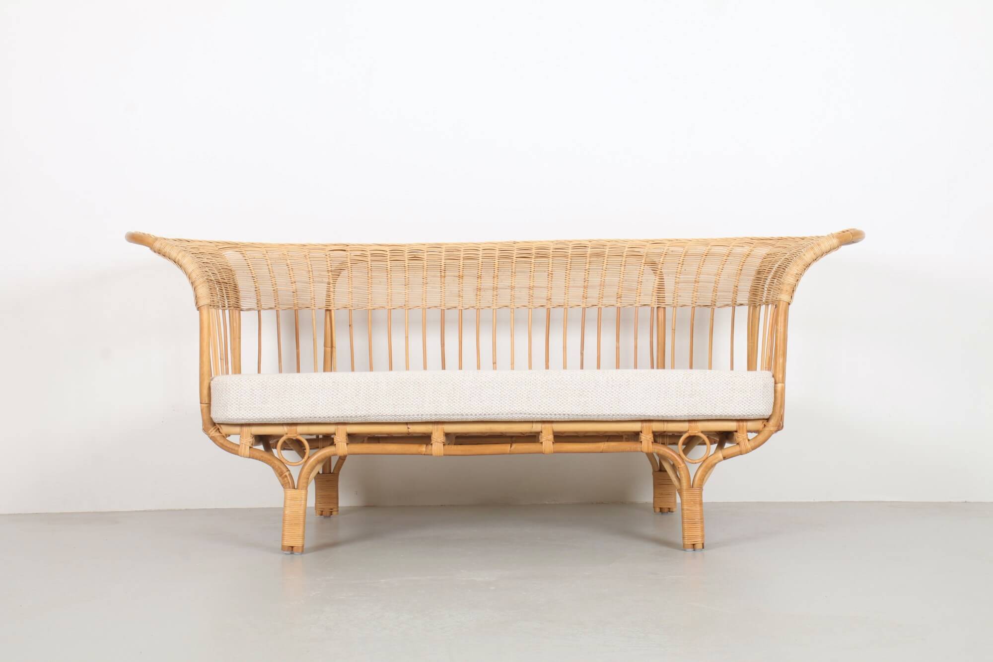 Stunning Italian Franco Albini 'Belladonna' Rattan Sofa by Sika Design