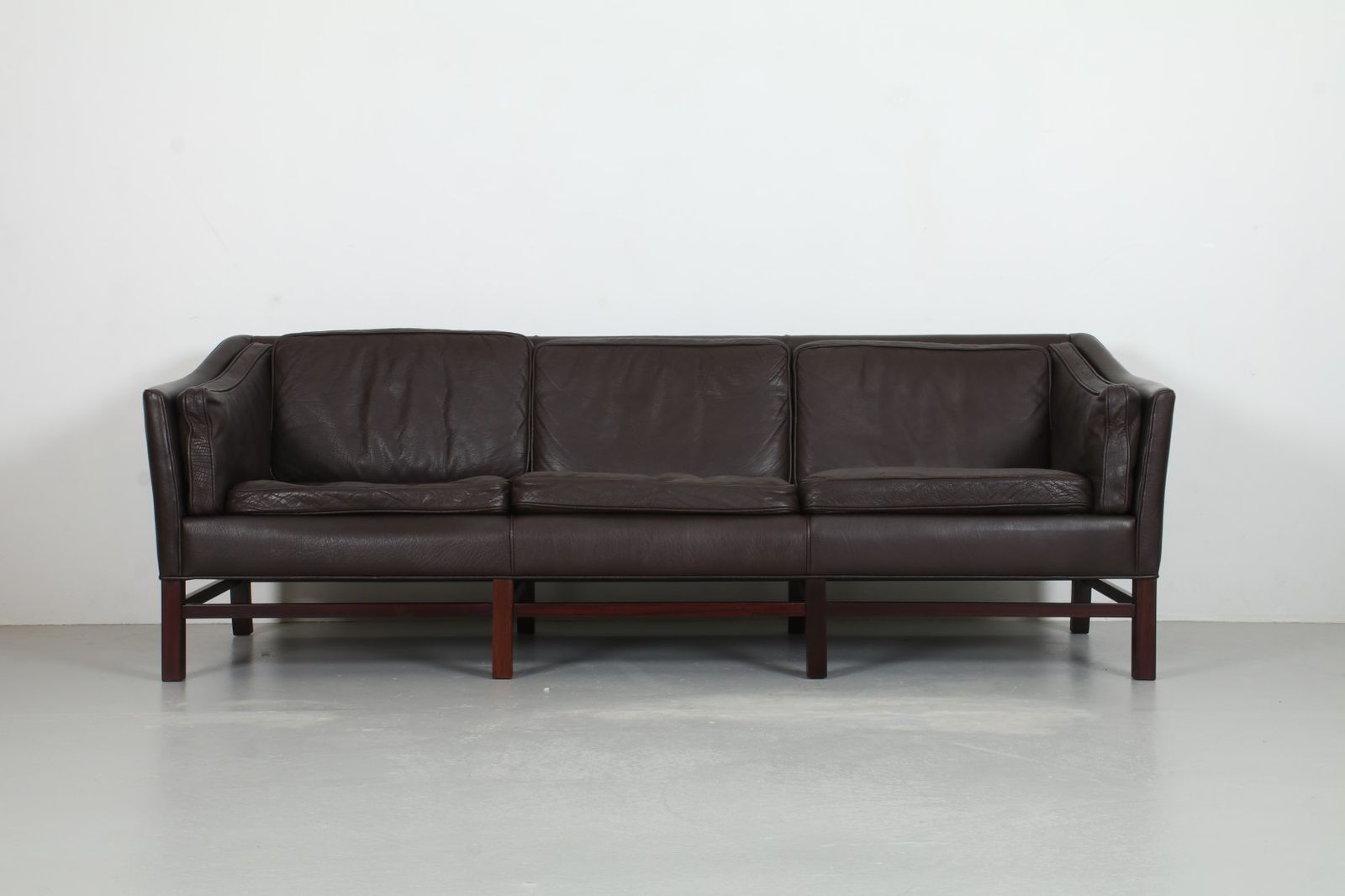 Sofas – Iconic Mid-Century Modern Design