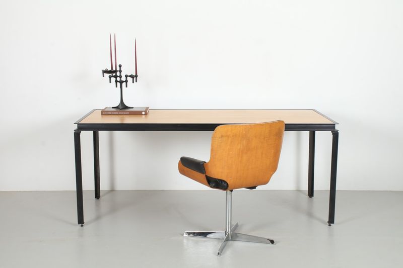 Sold Vintage Design — Mr. Bigglesworthy