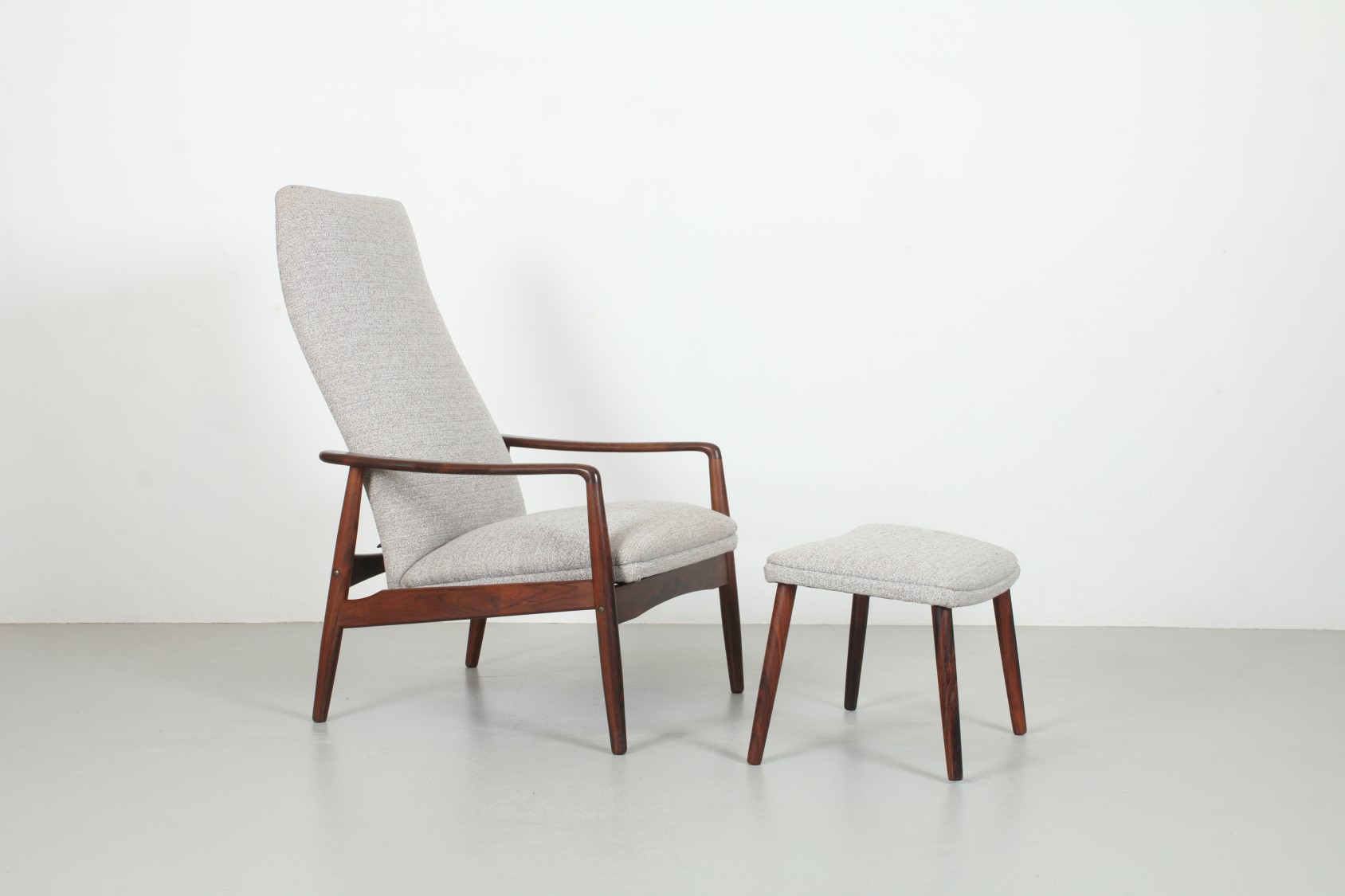 Elegant Soren Ladefoged 'Model 72' Armchair and Ottoman by SL Mobler