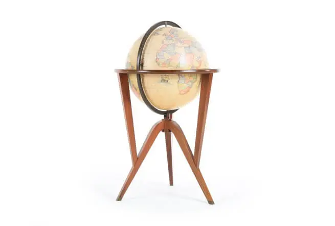 Edward Wormley : Intelligent Juxtapositions of Design