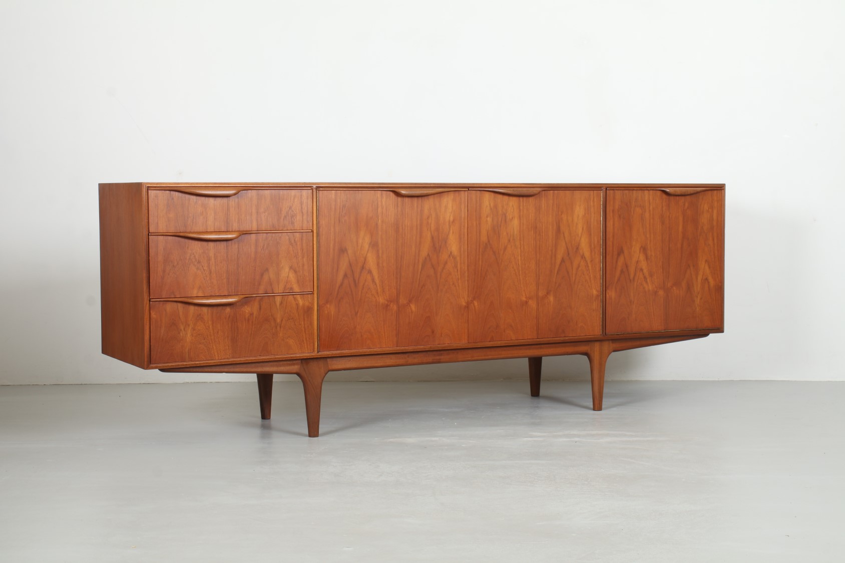 Sideboards – Iconic Mid-Century Modern Design