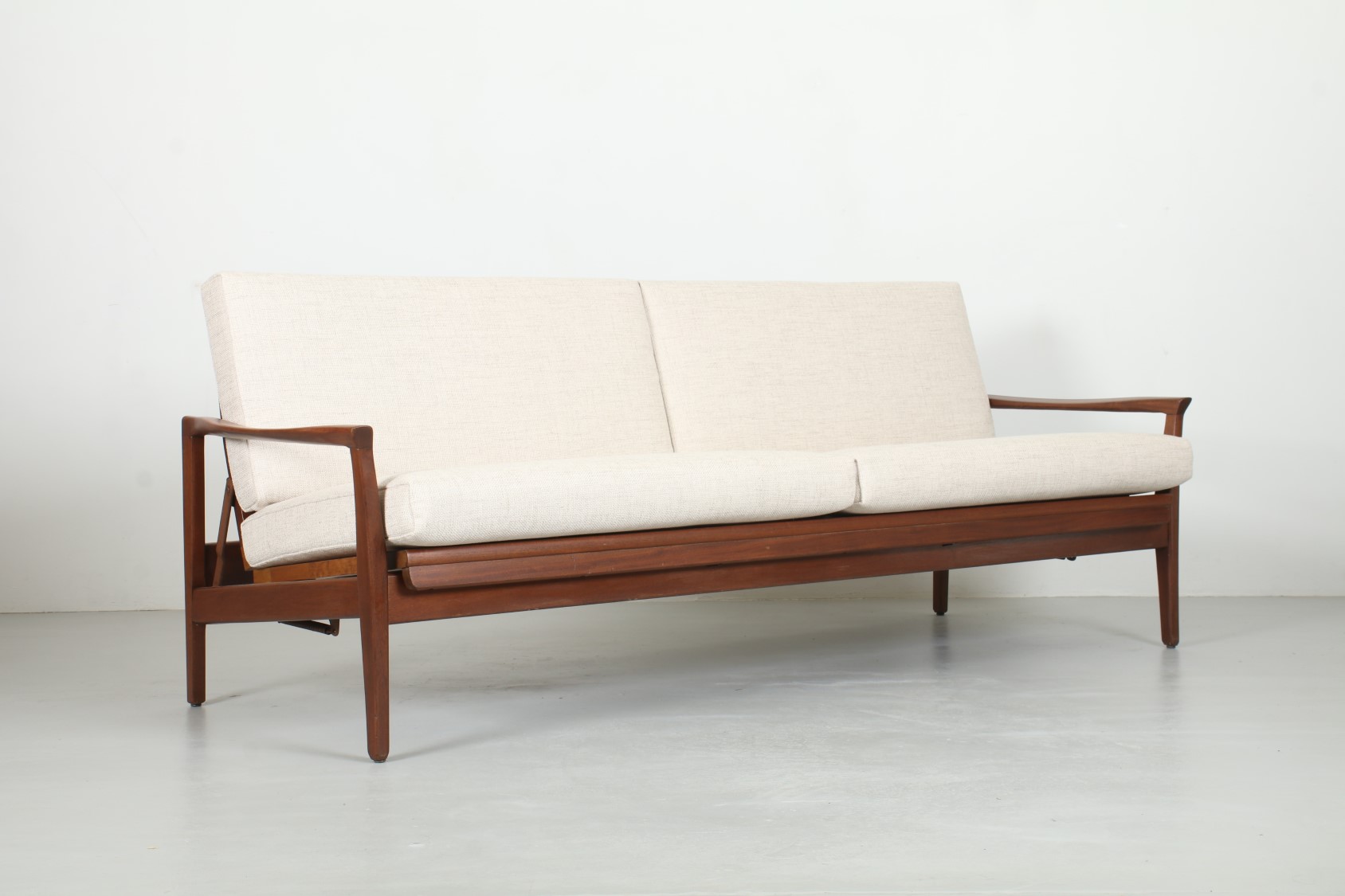 Sleek Fred Lowen 'Flermont' Folding Sofa Daybed by Fler