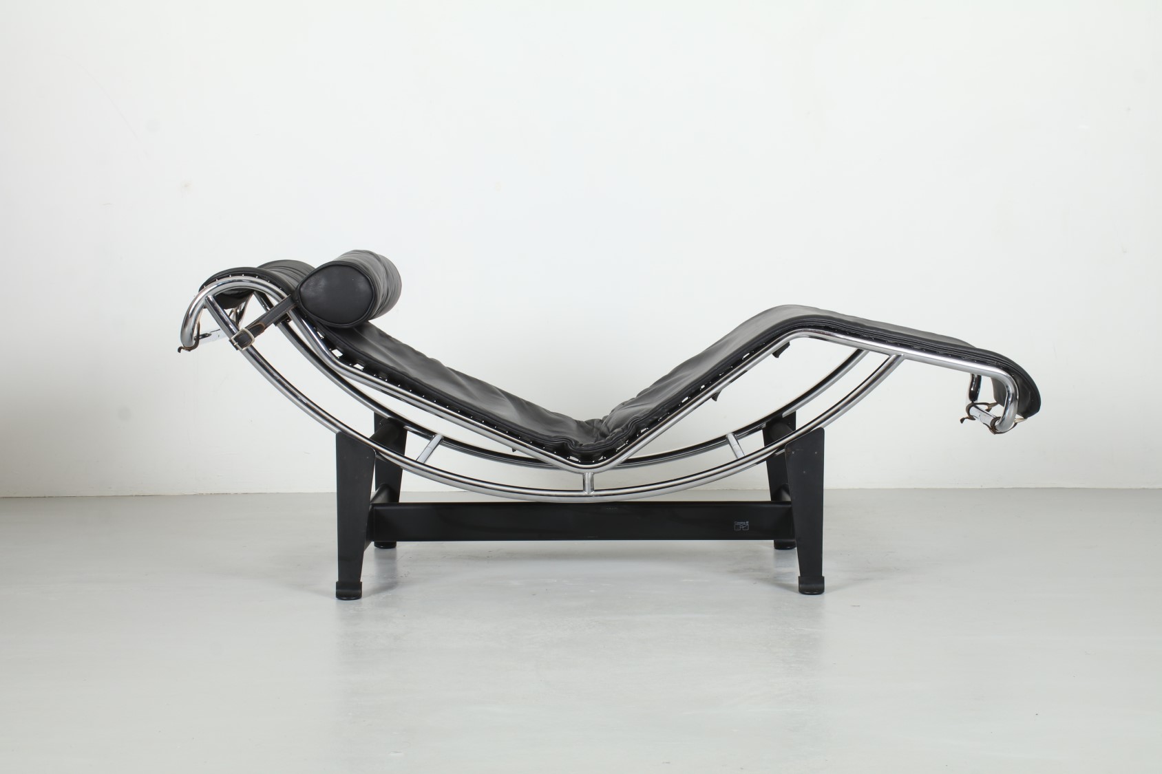 Perriand, Jeanneret & Le Corbusier 'LC4' Chaise Longue by Cassina