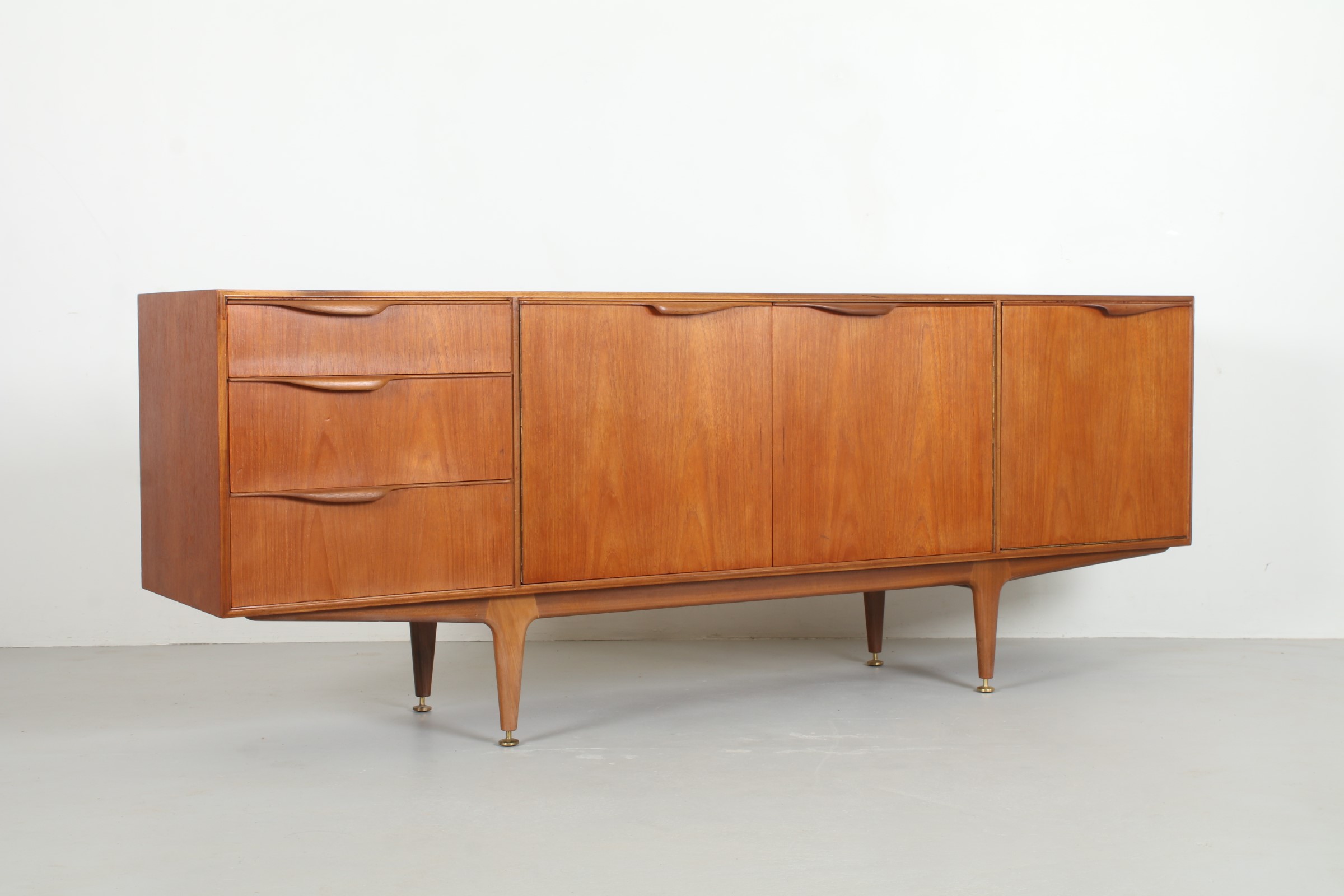 Sideboards – Iconic Mid-Century Modern Design