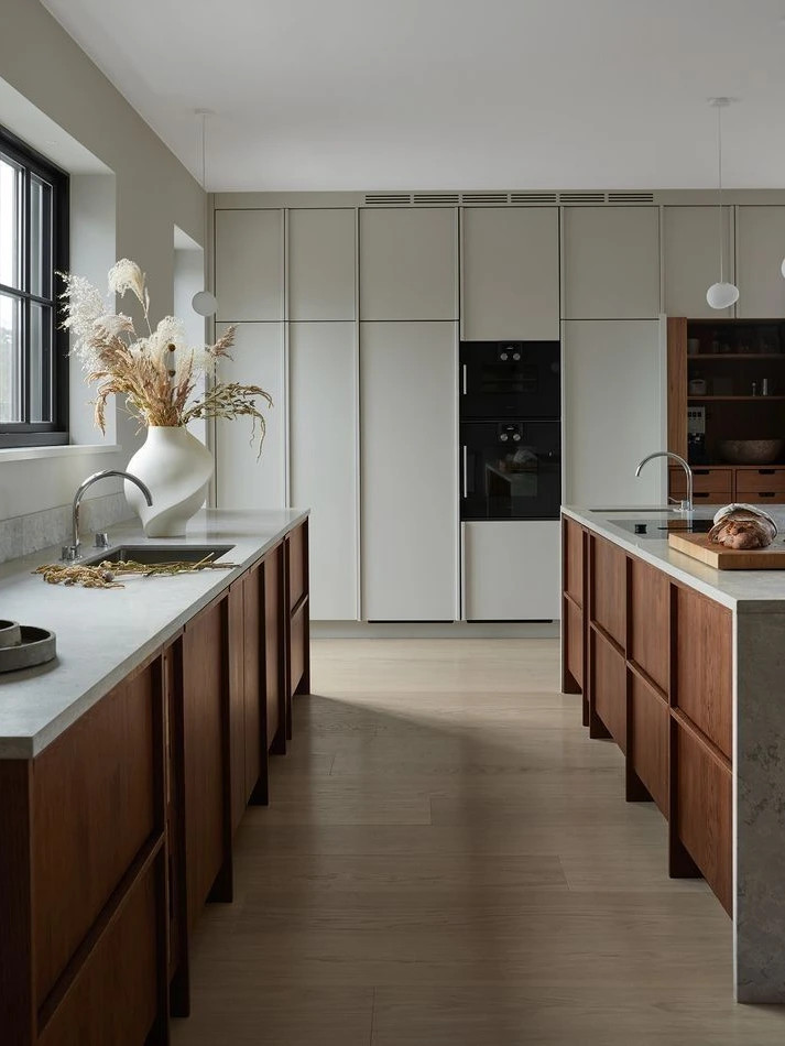 Nordic Kitchen Collection: Minimalist Design Meets Functionality
