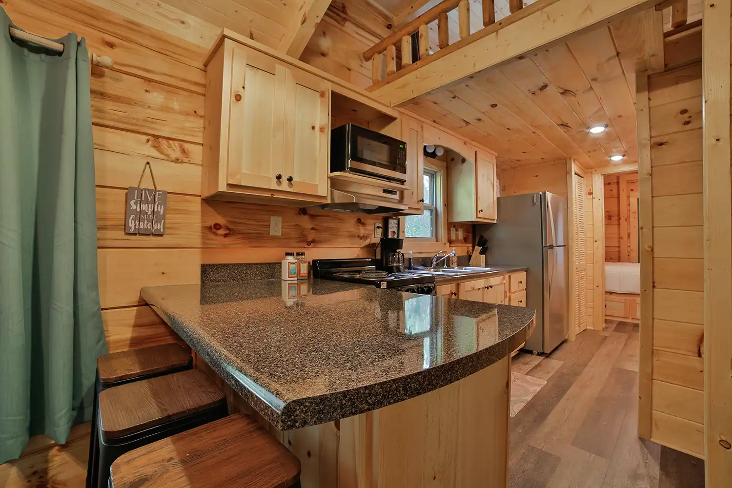 Bryce Cabin | Lookout Mtn. Tiny Home w/ Swim Spa