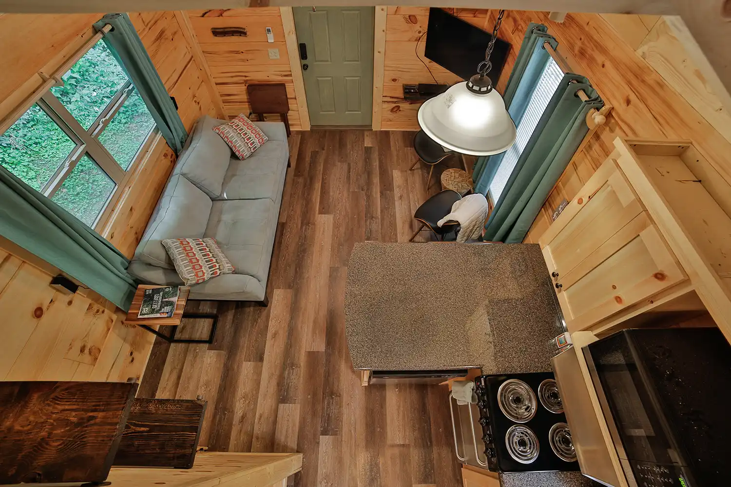 Bryce Cabin | Lookout Mtn. Tiny Home w/ Swim Spa