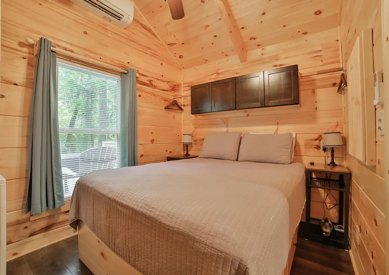 Eden Cabin | Forested Tiny Home on Lookout Mtn.