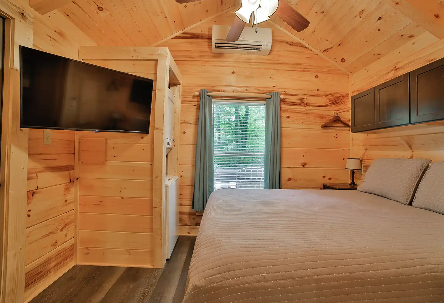 Eden Cabin | Forested Tiny Home on Lookout Mtn.