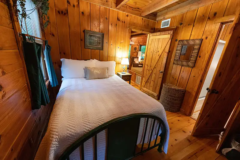 Creek Crest Cabin | Ocoee Riverside Cabin