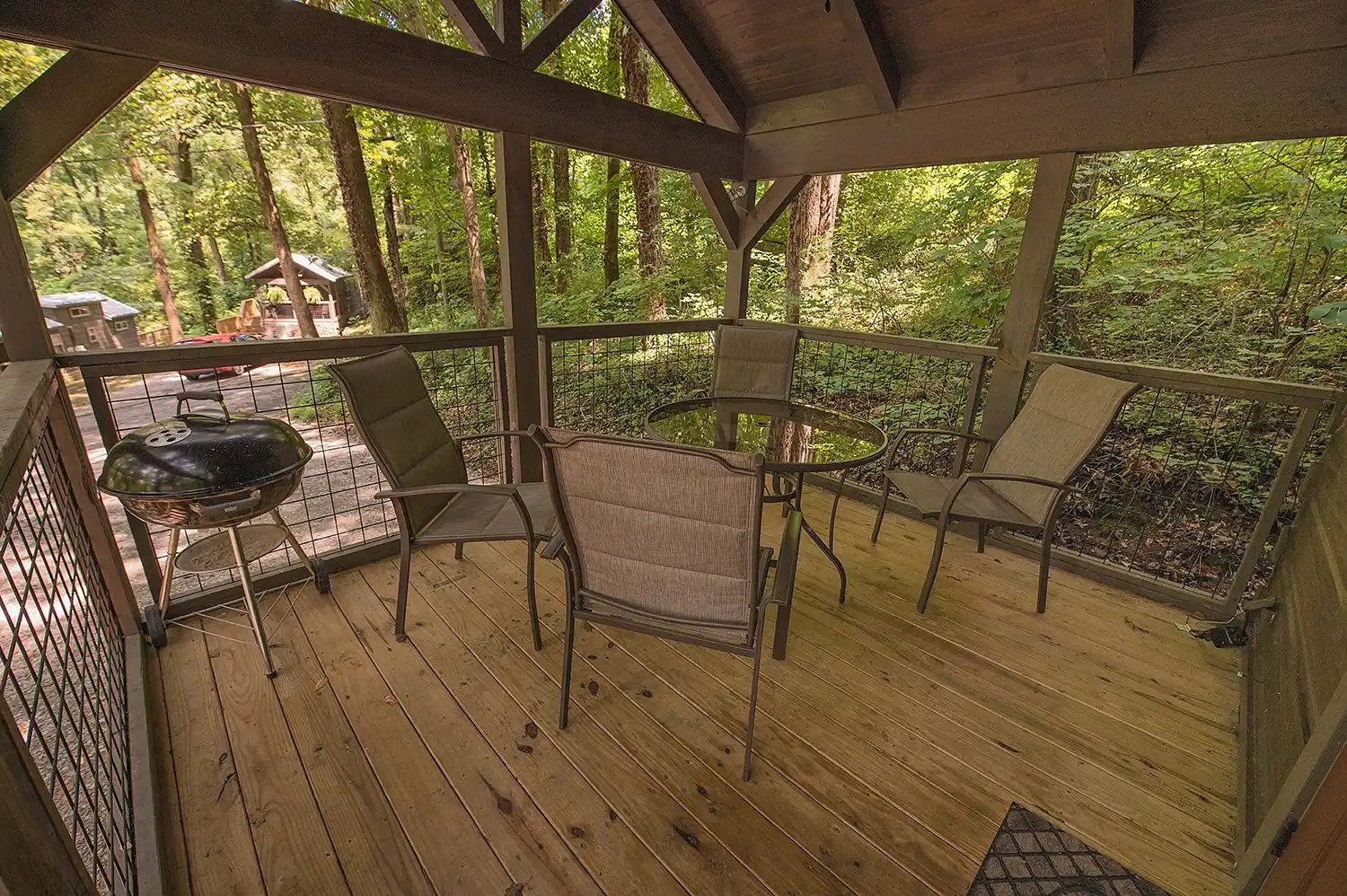 Martha Cabin | Tiny Cabin by Downtown Chattanooga