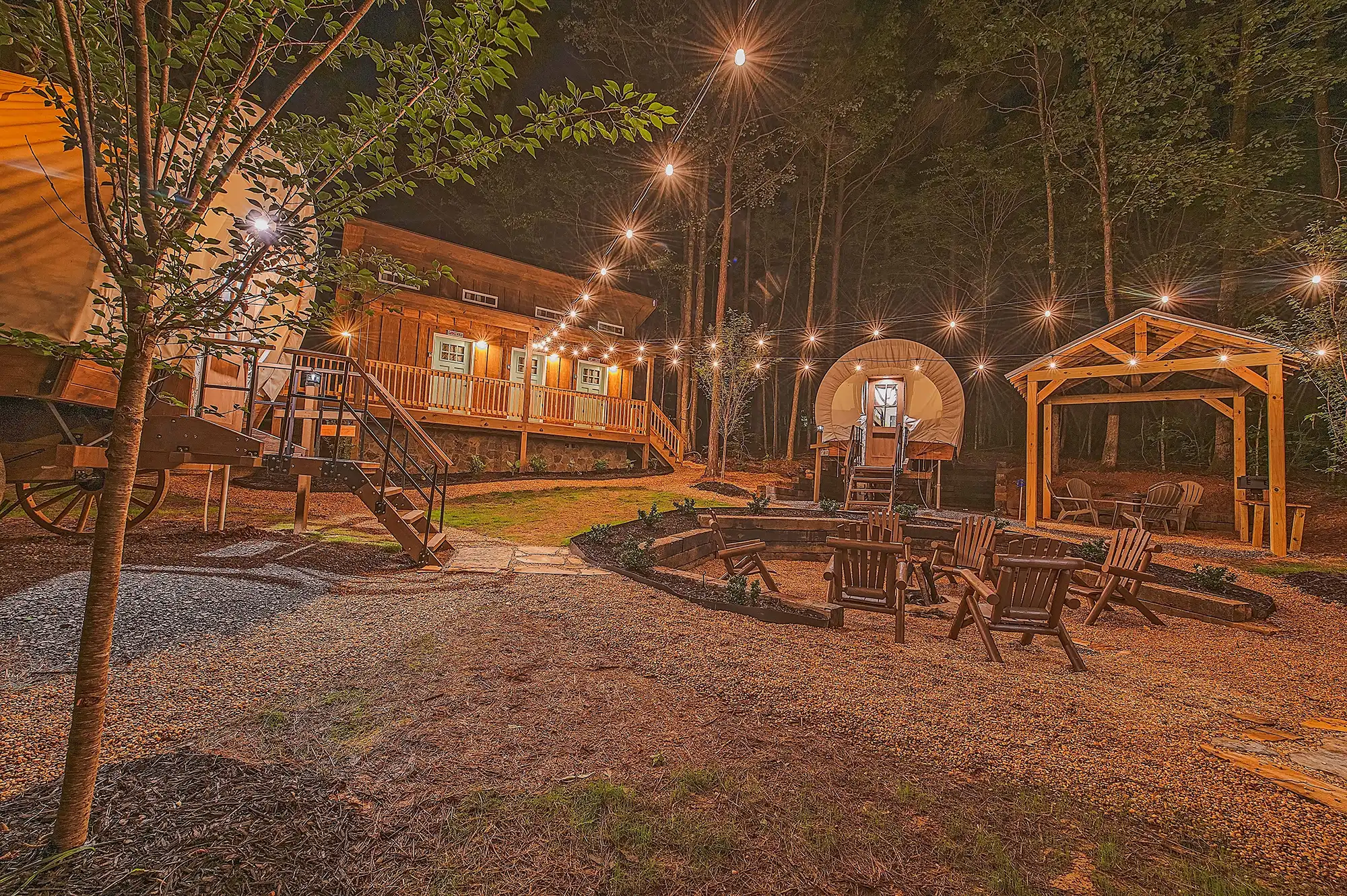 Old Copper Wagon | Wagon Glamping | Full Bath, AC, Wifi