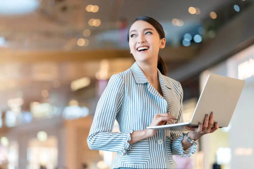 7 Habits Of Smart And Financially Independent Women Finetiks