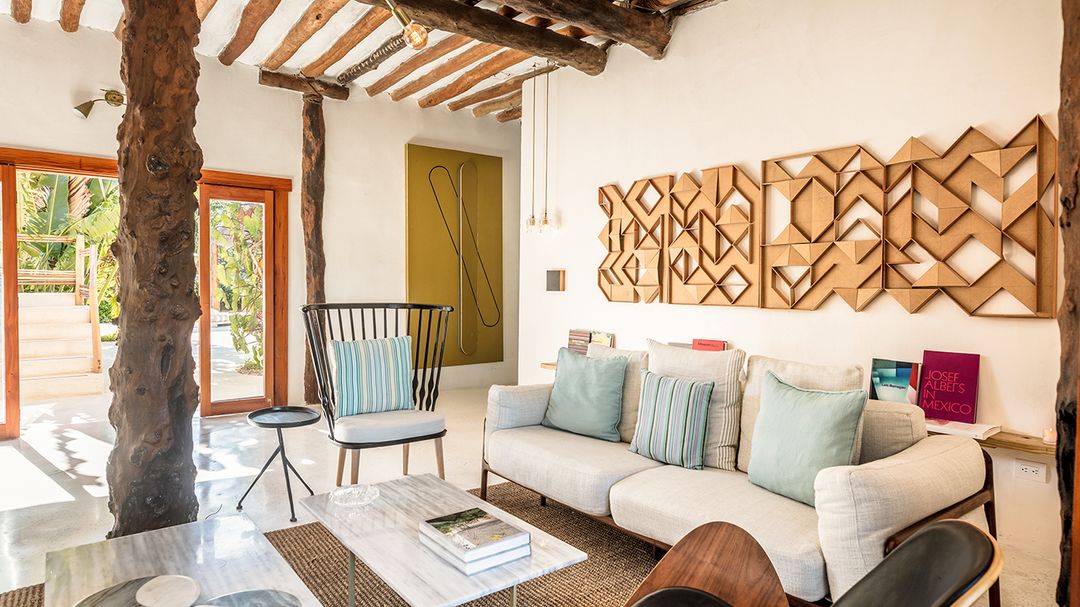 Ser Casasandra: Beachfront Hotel in Holbox Island