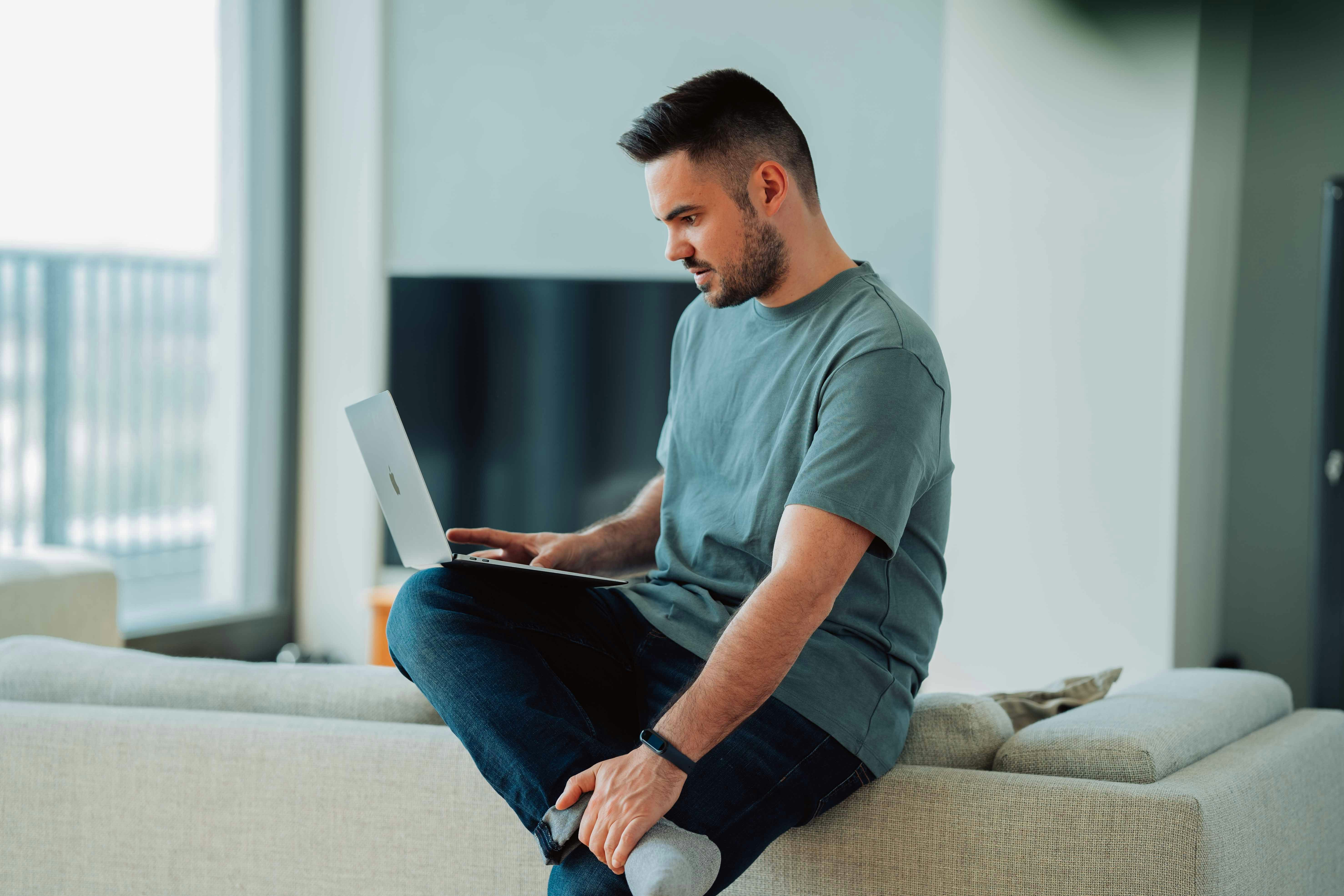 Guide On How To Create An Unbreakable Software Release Strategy | Zeet.co