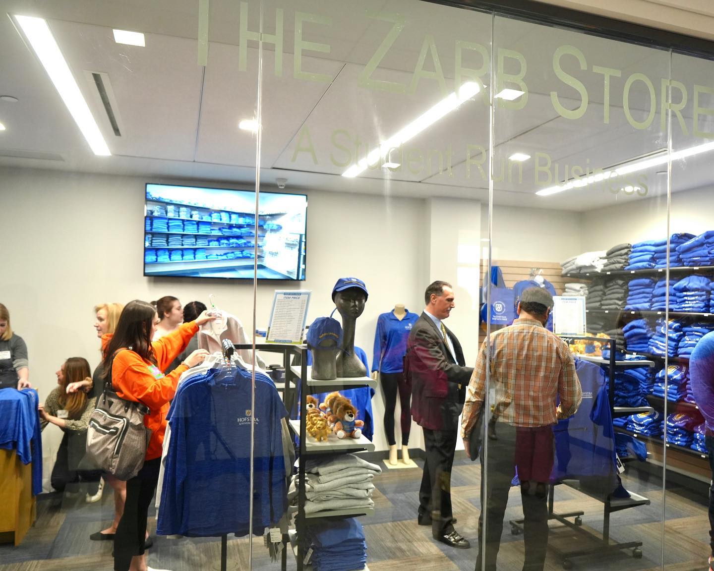 Hofstra Zarb Store | Reviews