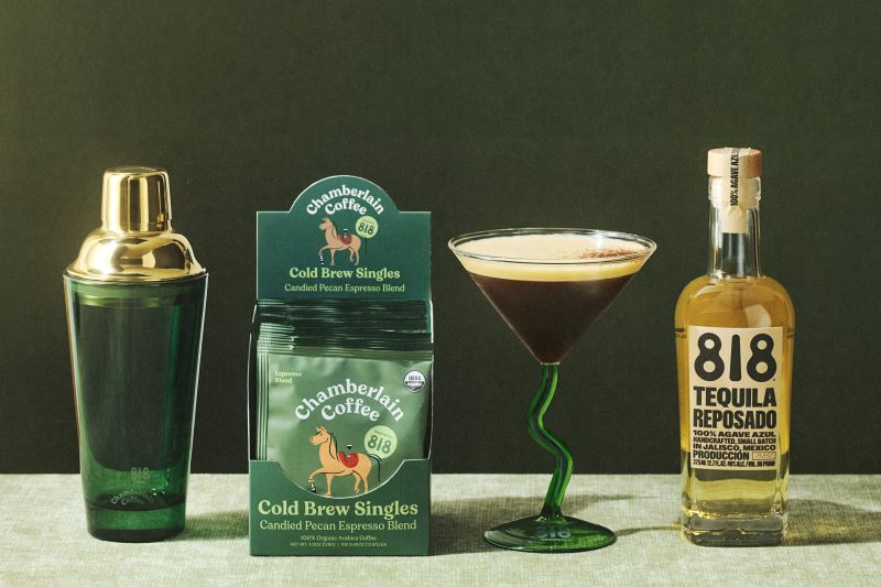 📦 - Chamberlain Coffee Collab with 818 - DTC Newsletter