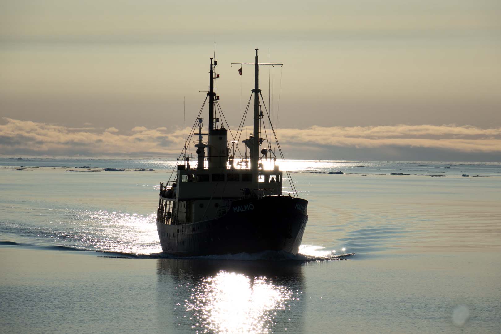 Expedition Ships | Arctic Adventures