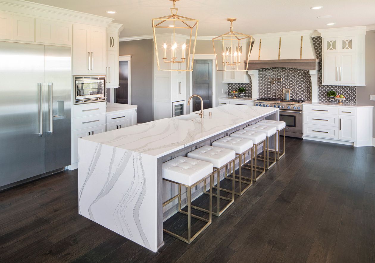 Brittanicca Quartz Countertop Slab in Chicago